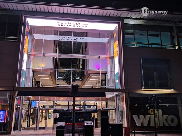 Outdoor LED Entrance Signs & Screens | LEDsynergy