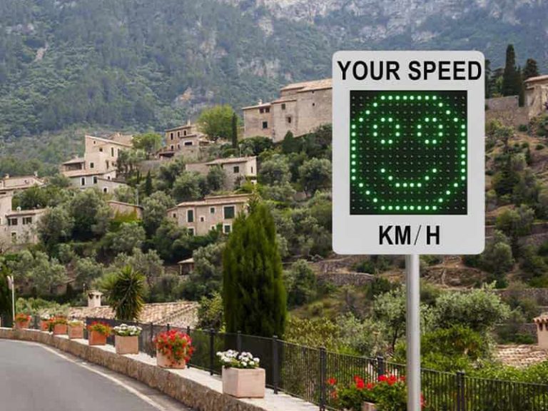 LED Speed Indicator Signs | LEDsynergy